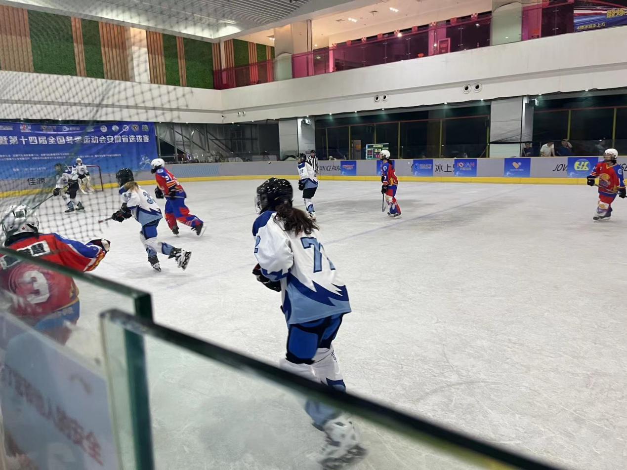 我校冰球队在2023 年安徽省冰球锦标赛暨第十四届全国冬季运动会安徽省选拔赛中喜获佳绩